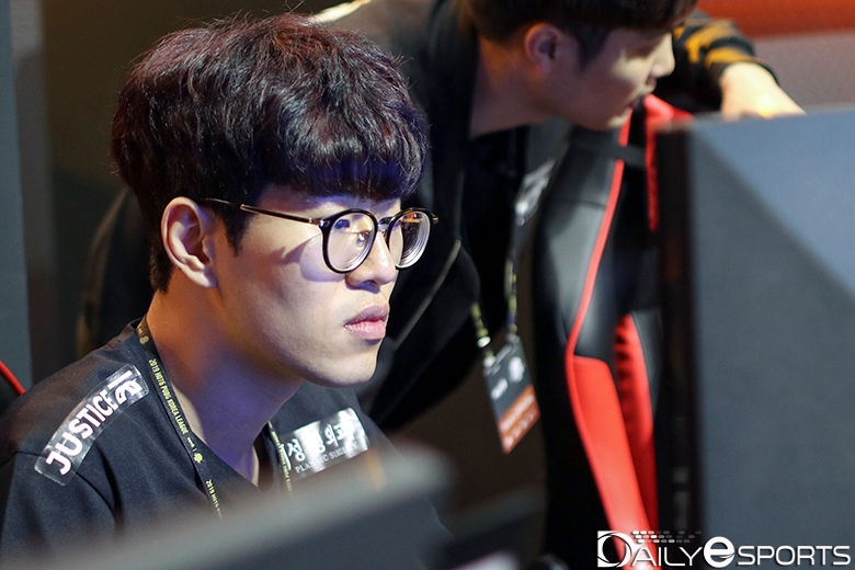 [PKL] OGN 포스, 1R 치킨 뜯으며 중간 선두