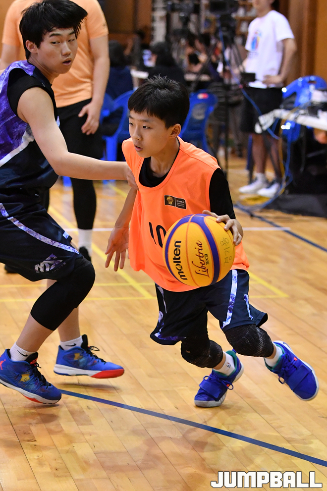 [JB포토] U15 모션스포츠9 '작은 신장을 이용한 드리블 돌파'