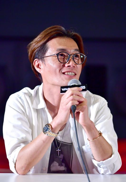 "I do my best not to be a honey...the reasoned confidence of the Vaga ...