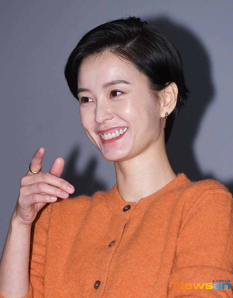 정유미, 팬 발견하고 깜찍 미소 [포토엔HD]