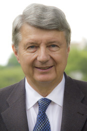 브루스 케인 "韓 선거제안 합리적..의석 확대는 역풍, 축소는 부패"