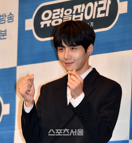 Kim Seon-ho , who caught a woman's heart with 'Yepo', aims for the ...
