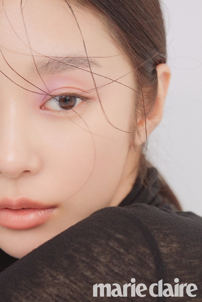 The glamorous, innocent and 'unique' Lee Ju-bin