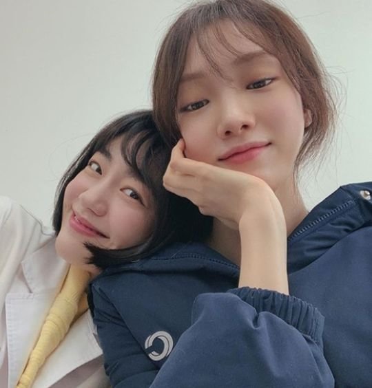 Lee Sung-kyung , 'Kim Sabu 2' So Joo-yeon and Friendly Two Shot "Pretty ...