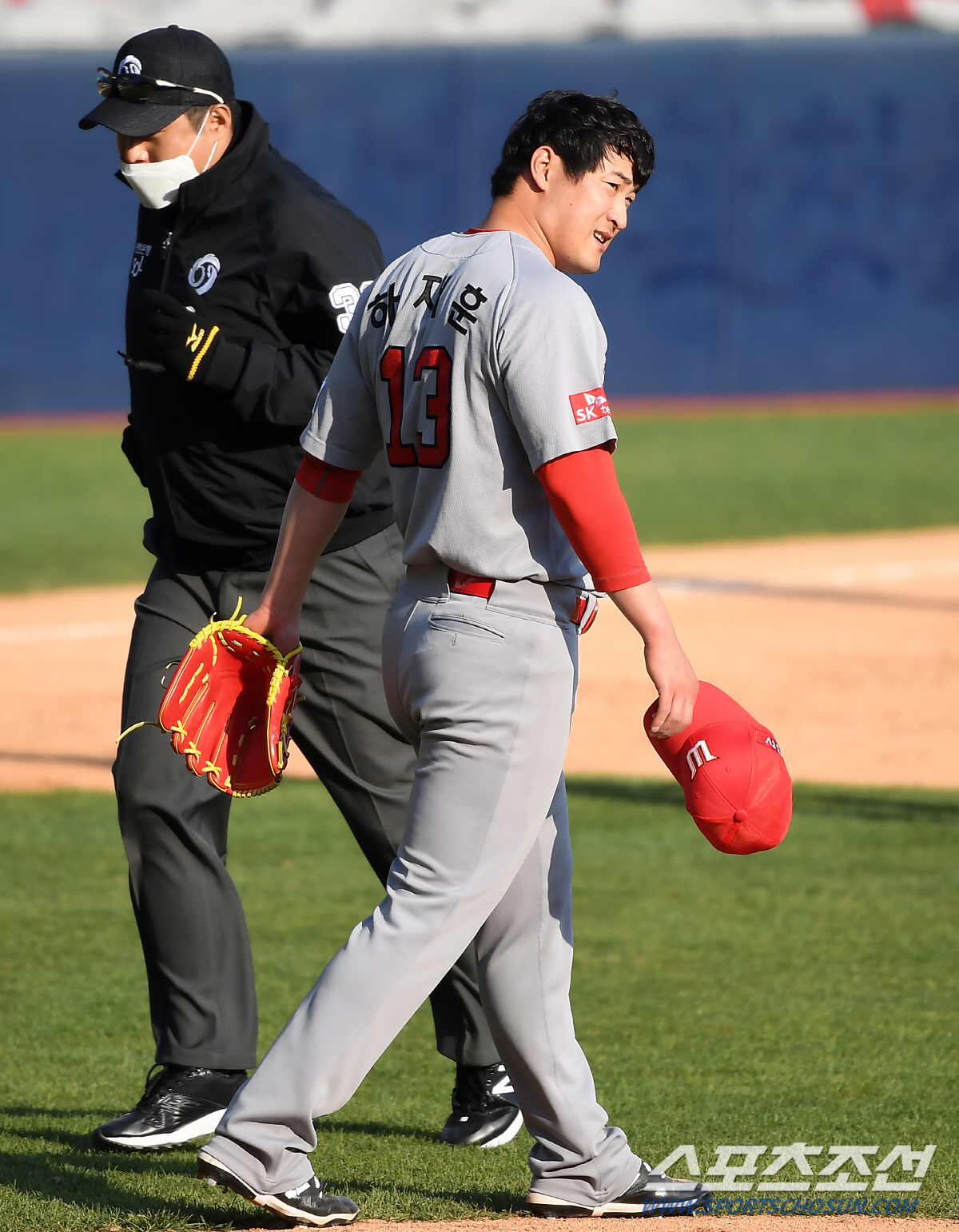 [포토] 하재훈, 힘든 경기였다