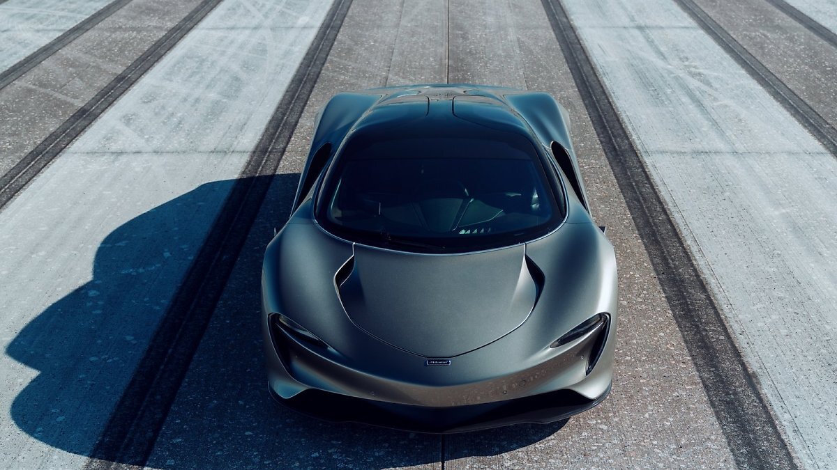 맥라렌 스피드테일, 최고속도 403km/h 기록..비결은? | 로드테스트