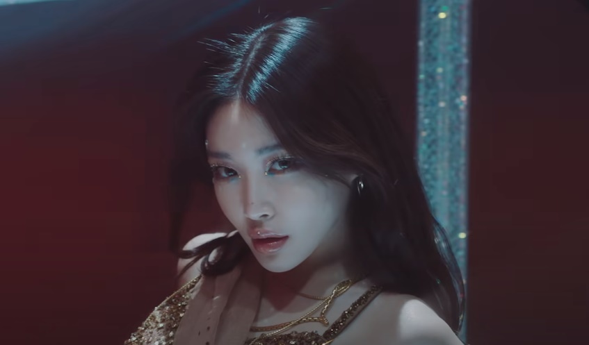How Chung Ha's house-inspired 'Stay Tonight' came to life