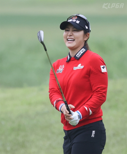 '아쉬운 마음'이 느껴지는 김지현 프로의 표정 [KLPGA 챔피언십]