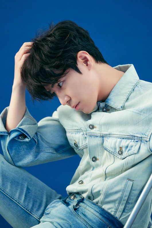 "Beyond the Handsome Limits" Lee Gyoo-hyeong , B Cuts, also A Cut