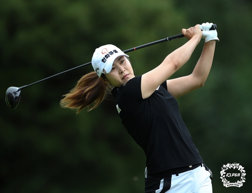 김지현 프로의 시원한 티샷 [KLPGA BC카드·한경 레이디스컵]