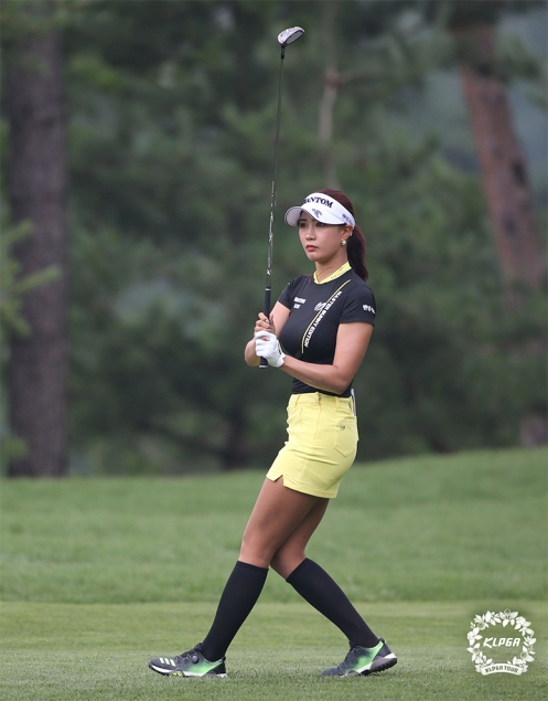 아쉬움이 느껴지는 유현주 프로의 시선 [KLPGA BC카드·한경 레이디스컵]