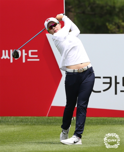 3타차 역전 우승에 도전하는 김효주 프로 [KLPGA BC카드·한경 레이디스컵]
