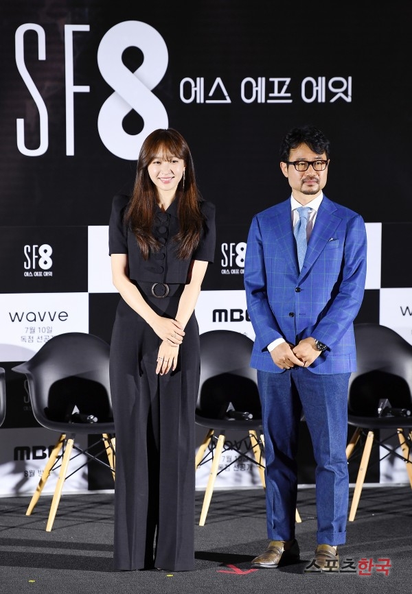 안희연·장철수 감독, SF8 '하얀 까마귀' 주역들
