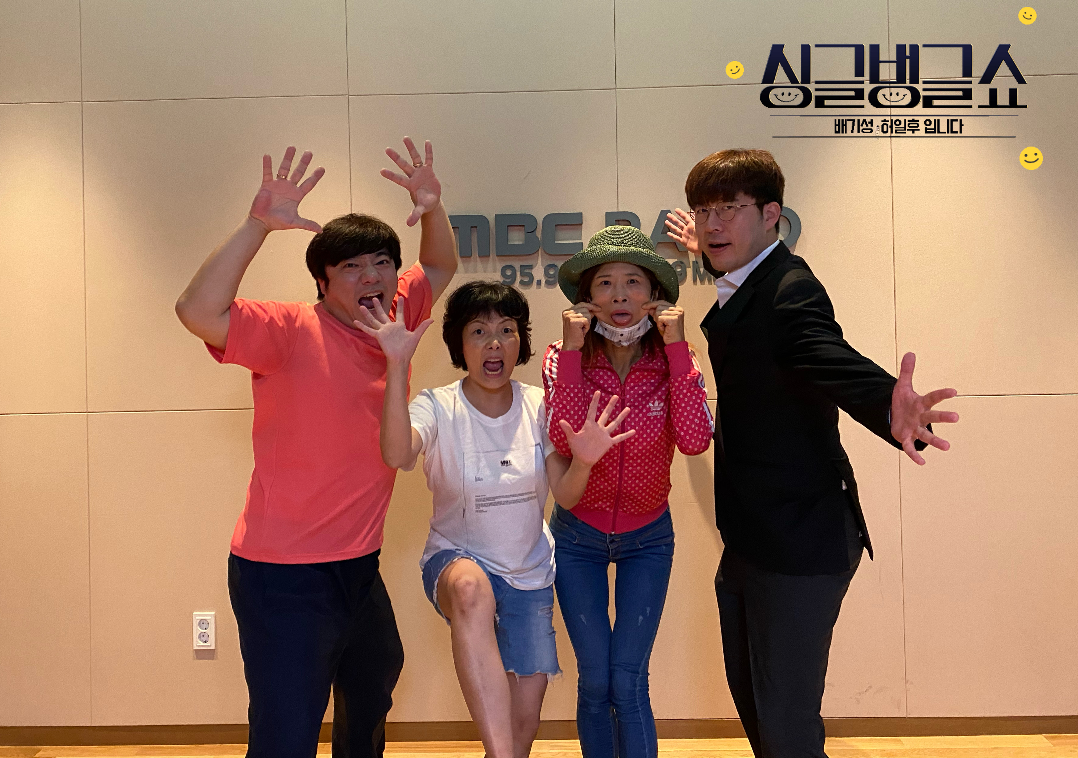 '싱글벙글쇼' 황석정, "등근육 보려다 3일간 목 못 썼다"