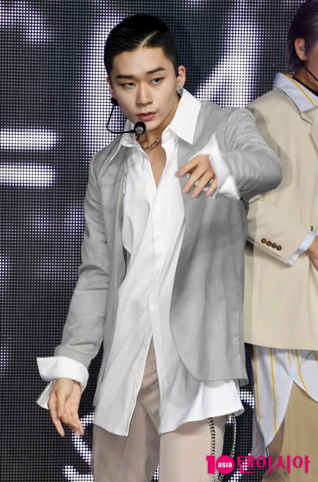 [TEN 포토] T1419 제로 '강렬한 눈빛'