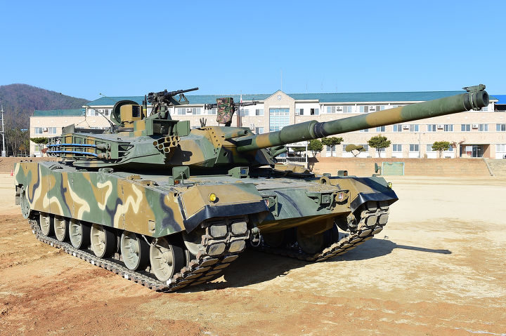 전장을 압도하는 '전장의 신' K55A1 자주포 | 국방홍보원