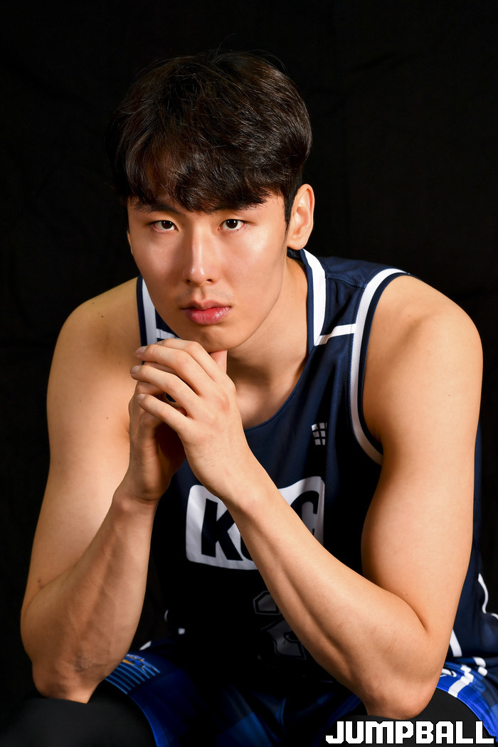 [JB포토] KCC 송교창 'KCC와 다시 한번 시작해볼게요'