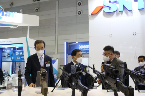 차세대 소총 '6.8mm STR 돌격소총' 개발..미국 이어 2번째