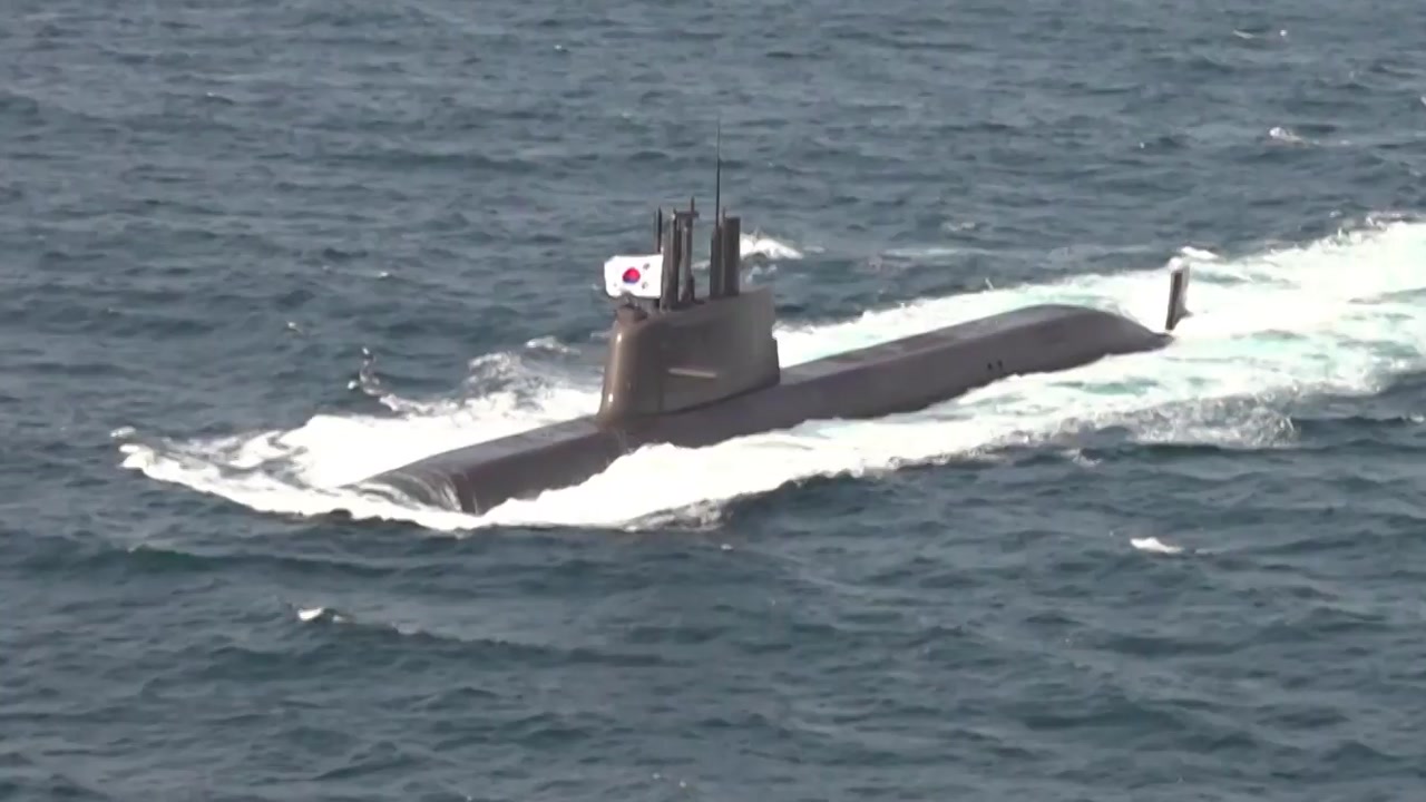 [단독] 軍, SLBM 수중 발사 성공..세계 8번째 기술 보유