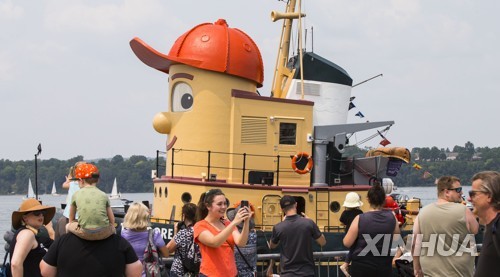 CANADA-ONTARIO-HAMILTON-TUGBOAT-THEODORE TOO-JOURNEY-WATER CONSERVATION