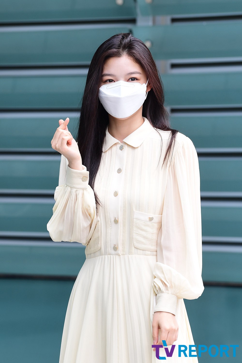 [T포토] 김유정 '손하트로 남심 저격'