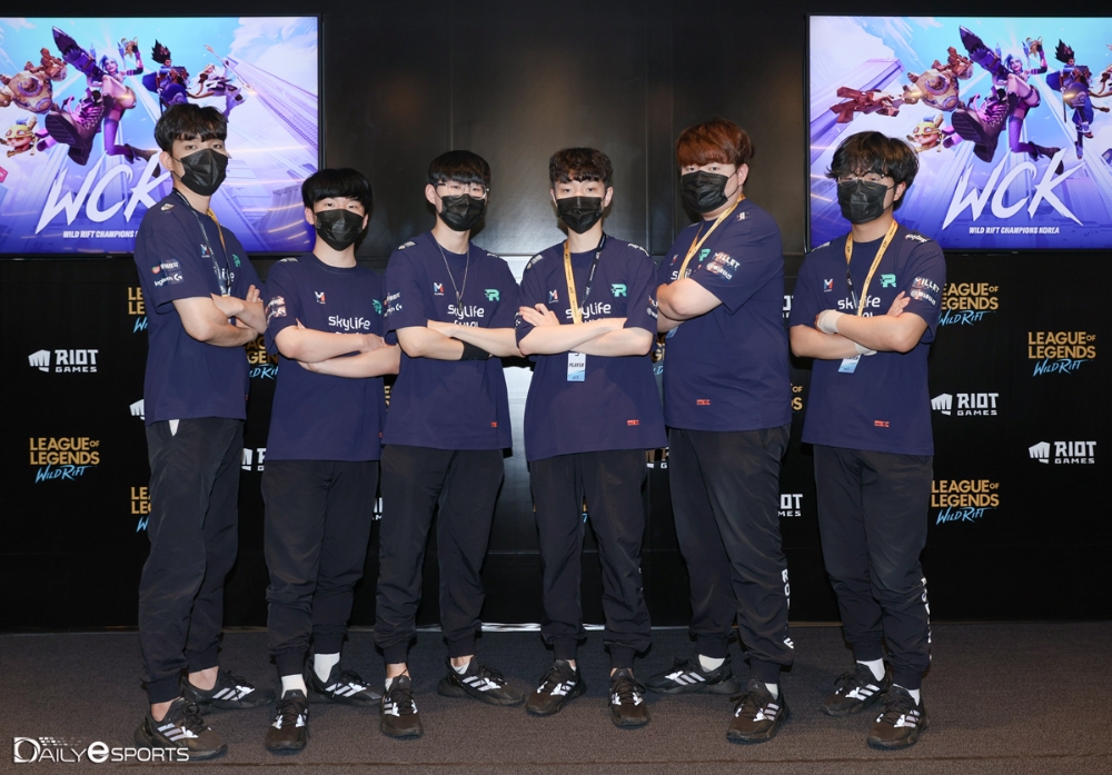 [포토] 2021 WCK 첫 선 보인 롤스터 와이