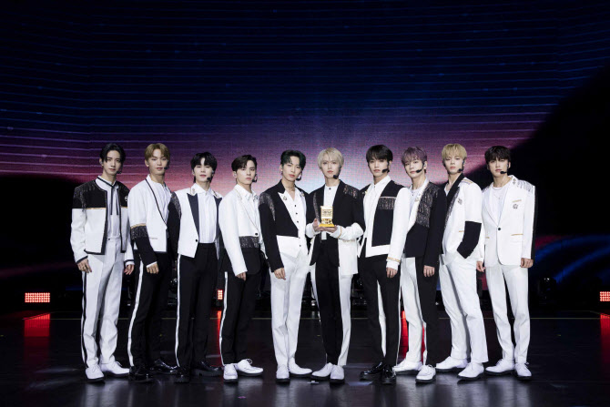 日 '프듀' 출신 JO1·INI, '2021 MAMA'서 수상 영예 [2021 MAMA]