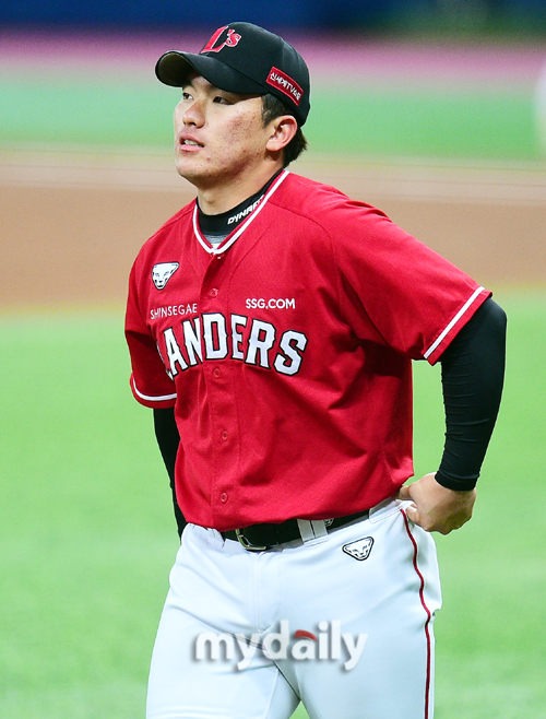 [MD포토] SSG 3루수 임석진 '아쉽네'