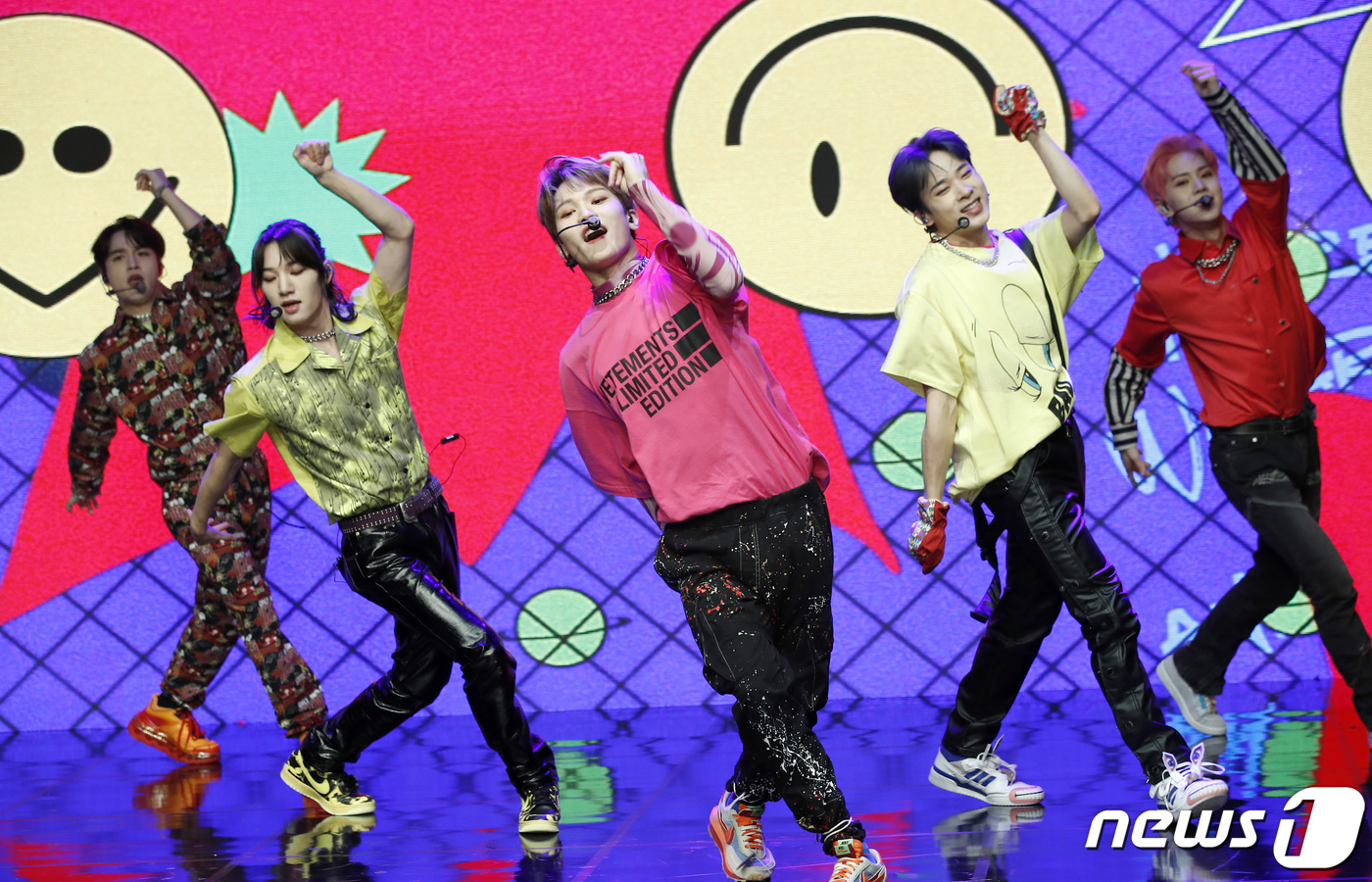 MZ세대 매력 담았다..MCND, 자유로움 안고 11개월만에 컴백(종합) [N현장]