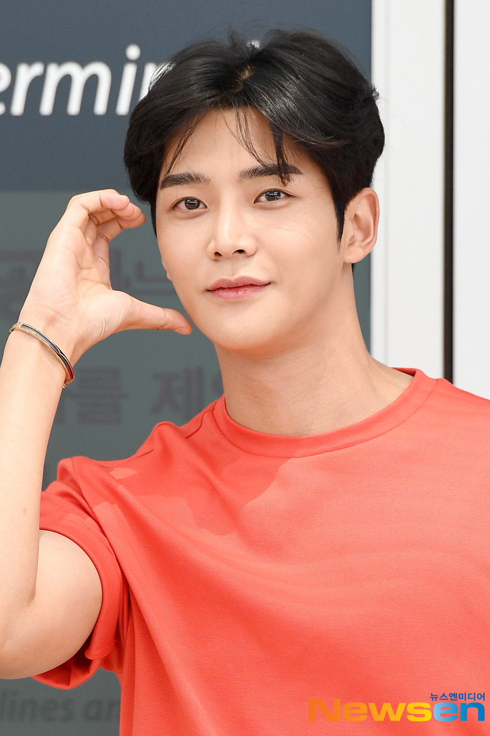 SF9 로운 '실물이 백배 천배 미남'[포토엔HD]