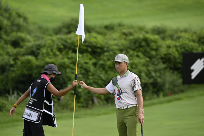 '힙한' 전재한 "골프 치면서 의류 브랜드 운영..하고 싶은 것 해요"(인터뷰)