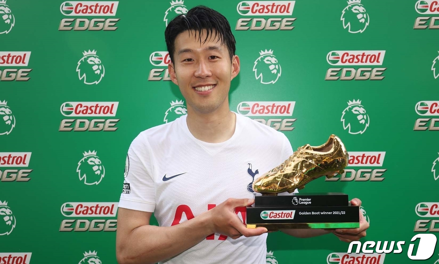 [뉴스1PICK]아시아인 최초 프리미어리그 득점왕 손흥민 '기념메달 출시'