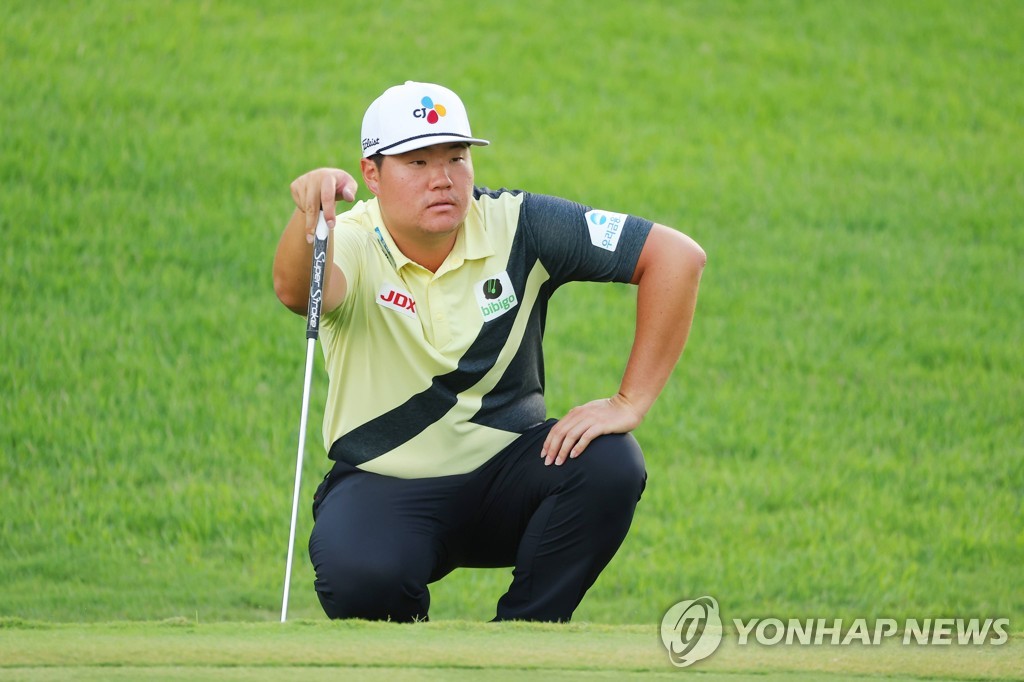 임성재, PGA 투어 챔피언십 3R 3위..선두 셰플러와 3타 차