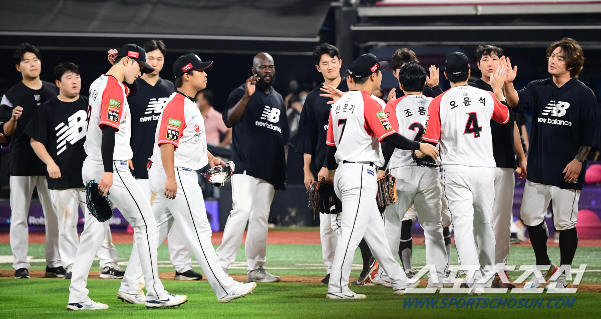 6게임차.. 2위 싸움끝이라고? 아직 맞대결 5번이나 남았는데?[SC초점]