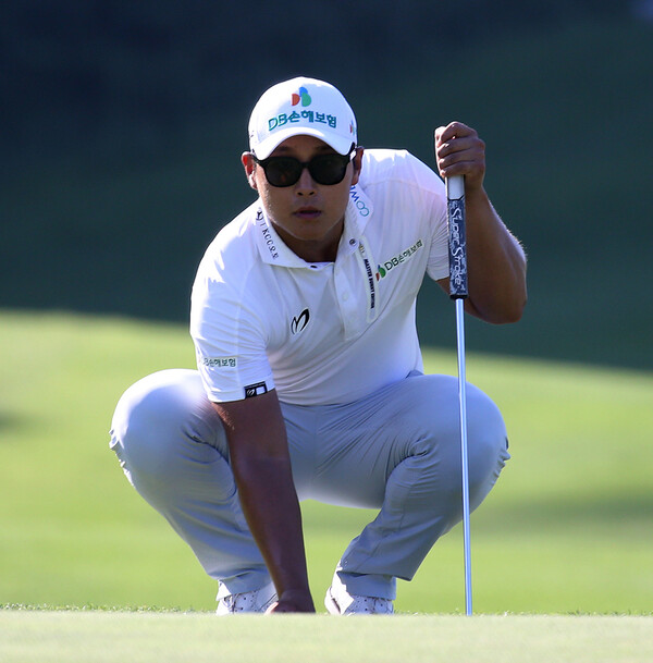 '2주 연승 향한' 서요섭, LX챔피언십 1R 9언더파 선두..아이언맨 김홍택 2위 [KPGA]