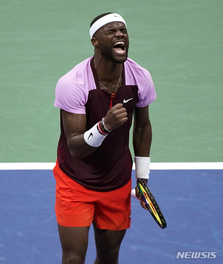 티아포, 나달 따돌리고 US오픈 8강에