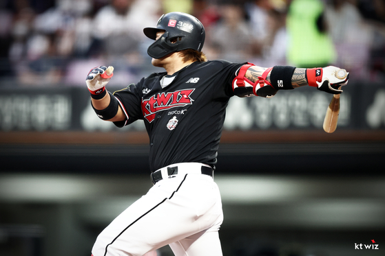 [is 수원]박병호 33호포 엄상백 8승 Kt 한화 잡고 4연승