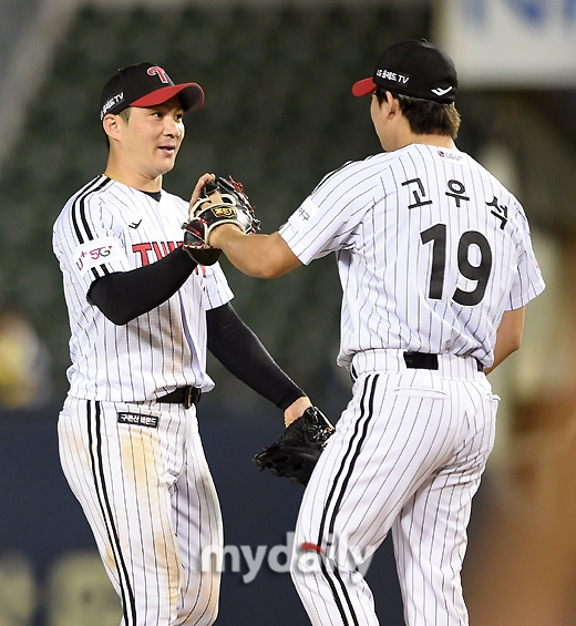 승률은 1994년 따라가는데..KBO 역대급 불운의 2인자 탄생하나
