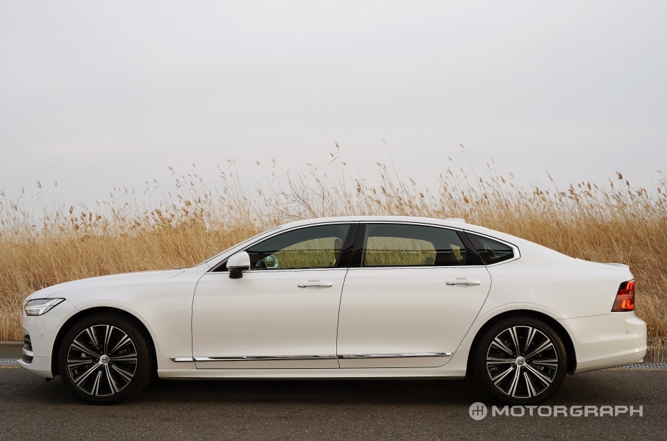 볼보 S90 구매 가이드.. "B5 vs B6 당신의 선택은?"