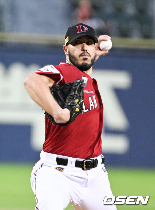 모리만도 완벽투+문승원 SV..SSG, 80승 선점→우승 확률 94.1%! [부산 리뷰]