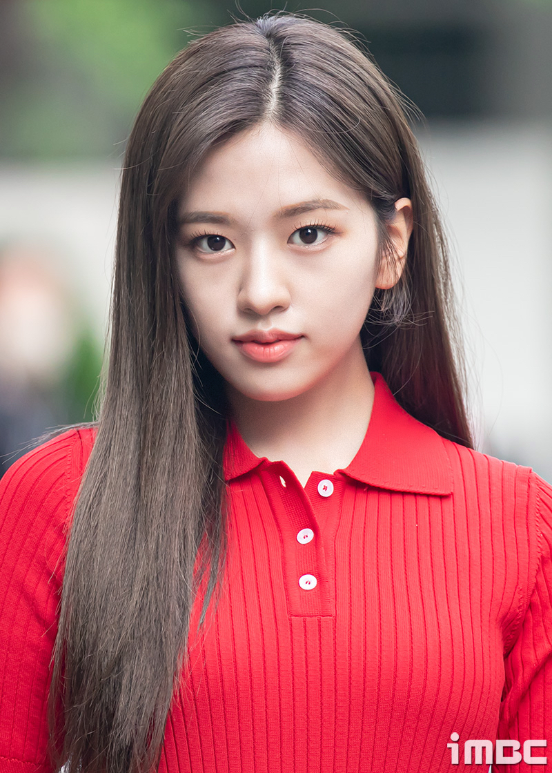 [포토] 안유진, 증명사진 미모