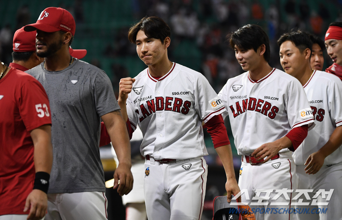 2위와 '3.5G차' SSG 사령탑이 칭찬한 65억 잠수함 "빅이닝의 발판을 만들어줬다" [인천 승장]