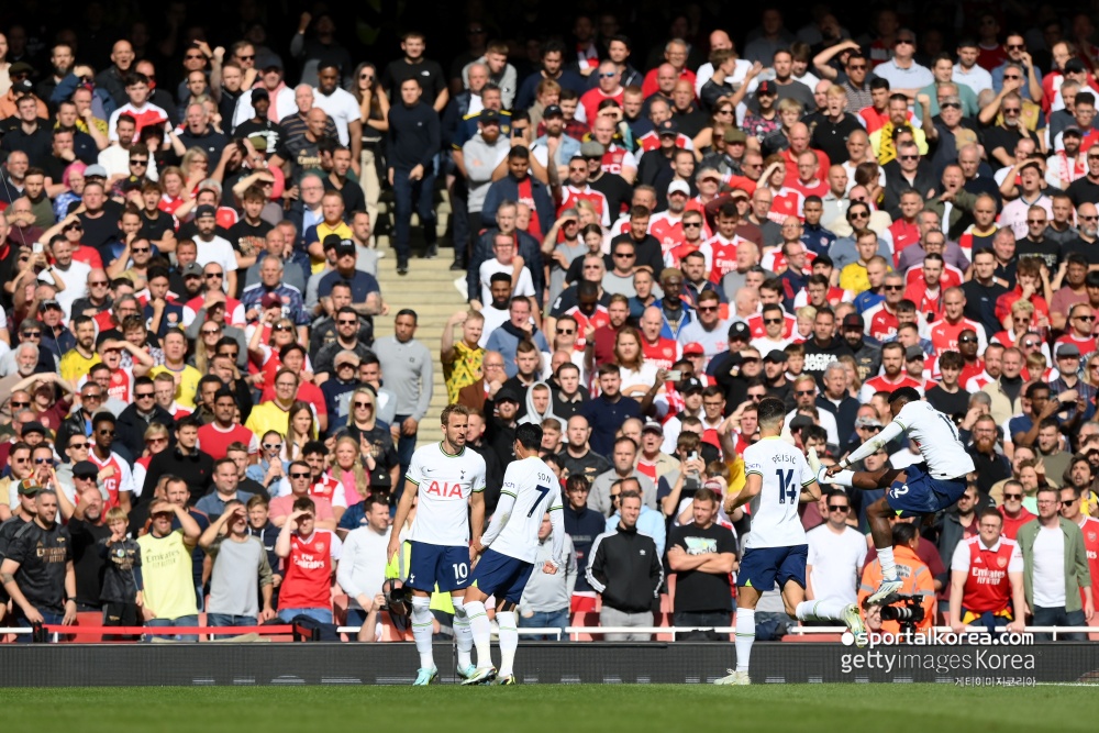 [EPL 9R] '장군멍군' 토트넘-아스널, 팽팽한 1-1 균형 (전반종료)