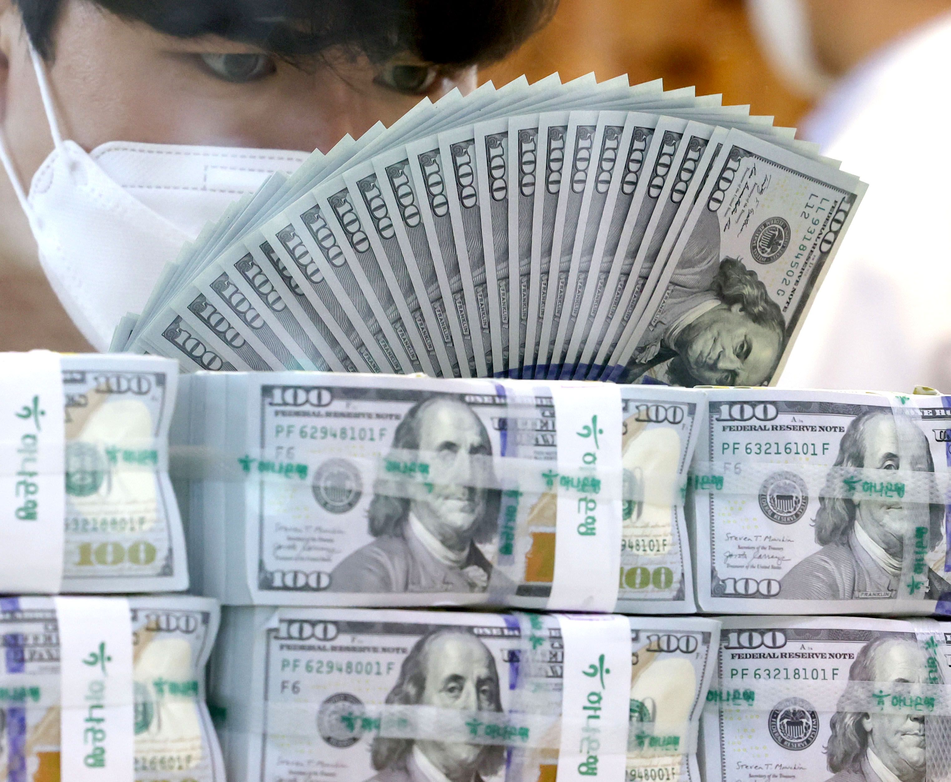 NYT "1997년 외환위기 떠올리는 아시아 각국..아직 그 정도는 아냐"