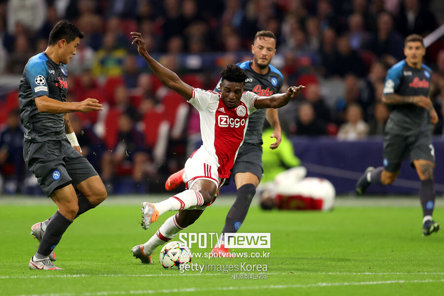 손흥민, 'UCL 3G 연속 골' 월드컵 상대와 동료 되나..토트넘이 러브콜