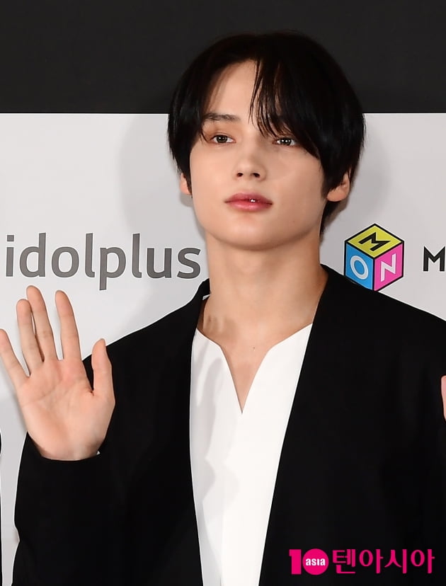 [TEN 포토] TXT 휴닝카이 '만찢남 비주얼'