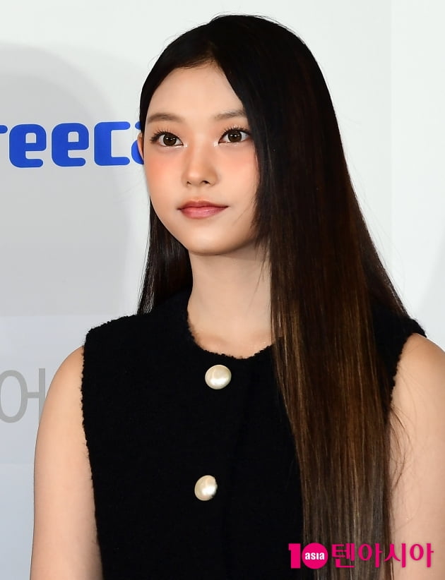 Ten 포토 뉴진스 해린 아기 고양이상