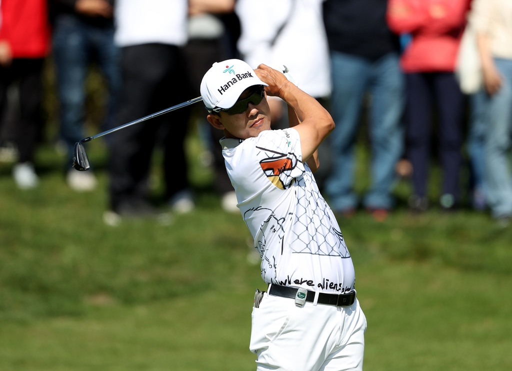 한승수, 제네시스 챔피언십 3R 선두 도약..코리안투어 2승 기회