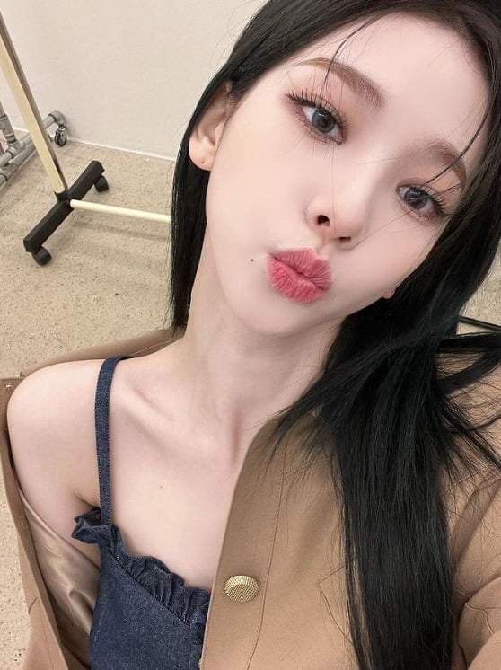 에스파 카리나, 물오른 미모..완벽 비율 자랑까지[TEN★]