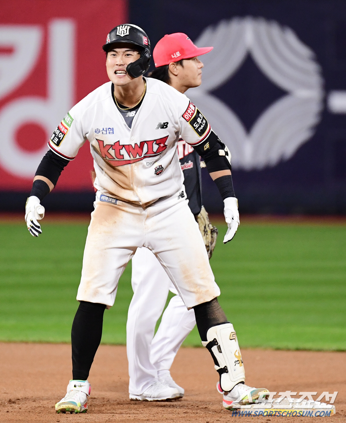 [WC1 MVP] 첫 출루+쐐기 싹쓸이..KT에는 '끝내주는 남자'가 있다